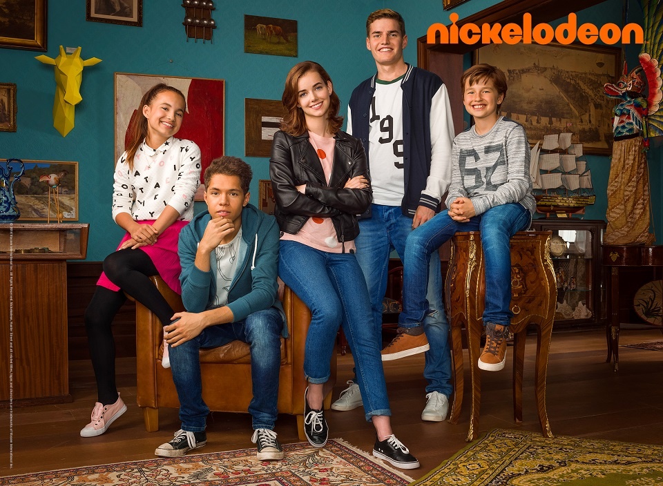 Ma este debütál a Hunter Street: Kölykök póráz nélkül - BabaNet